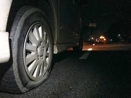 Ban Mobil Bocor di Malam Hari? Ini Solusi Tambal Ban 24 Jam Terdekat ...