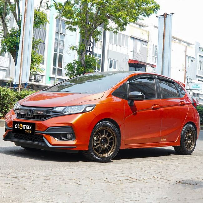 Jelajahi Koleksi Velg dan Ban Mobil Terbaik di Otomax Store – Otomax ...