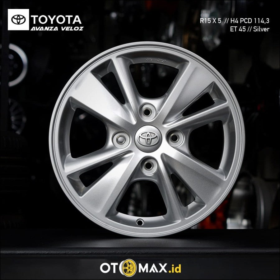 Velg Mobil untuk Toyota Avanza Veloz - Ring 15 Silver Berkualitas ...