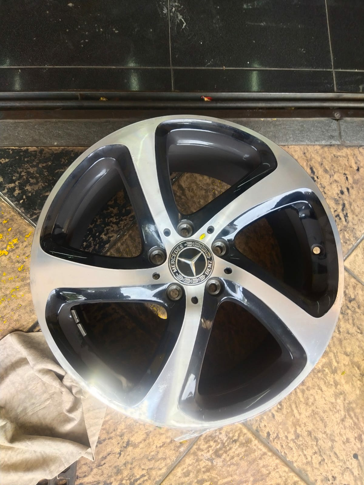 Velg Mobil Oem Mercy E Class Ring 18 - Estetika dan Performa Optimal ...