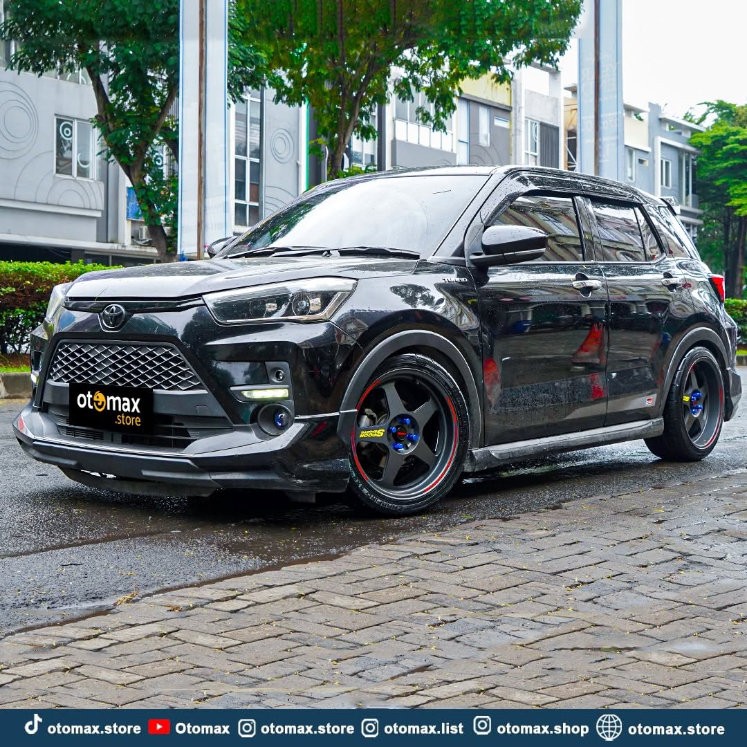 Modifikasi Mobil Raize dengan Velg Spoon PR001 Ring 18 & Ban GT Radial ...