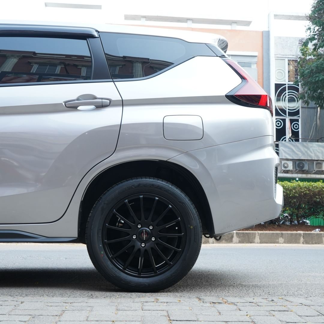 Upgrade Mitsubishi Xpander dengan Velg Torsion Newton Matte Black 17 ...