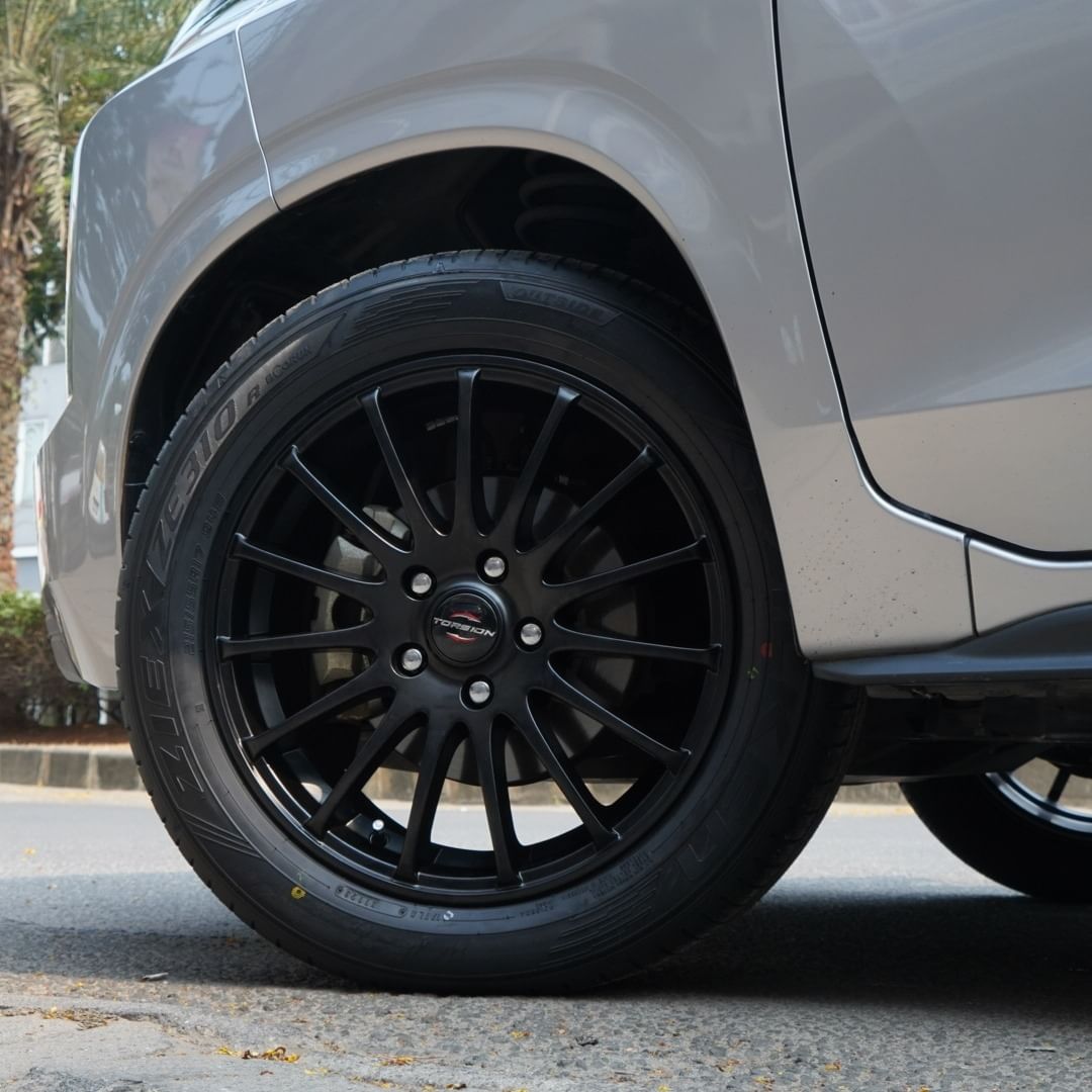 Upgrade Mitsubishi Xpander dengan Velg Torsion Newton Matte Black 17 ...