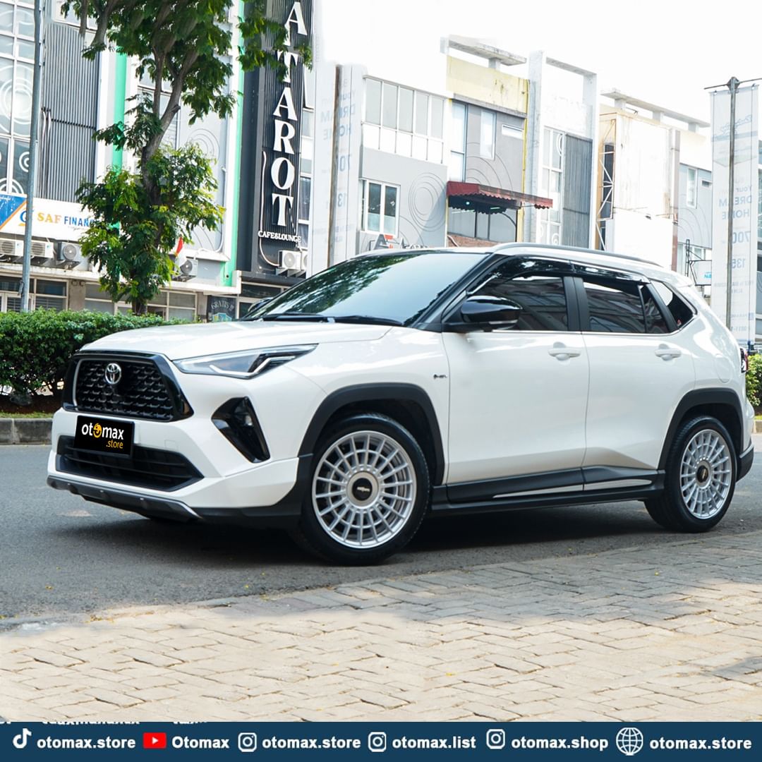 Rotiform LAS-R 19 inci: Velg Mobil Stylish untuk Toyota Yaris Cross ...